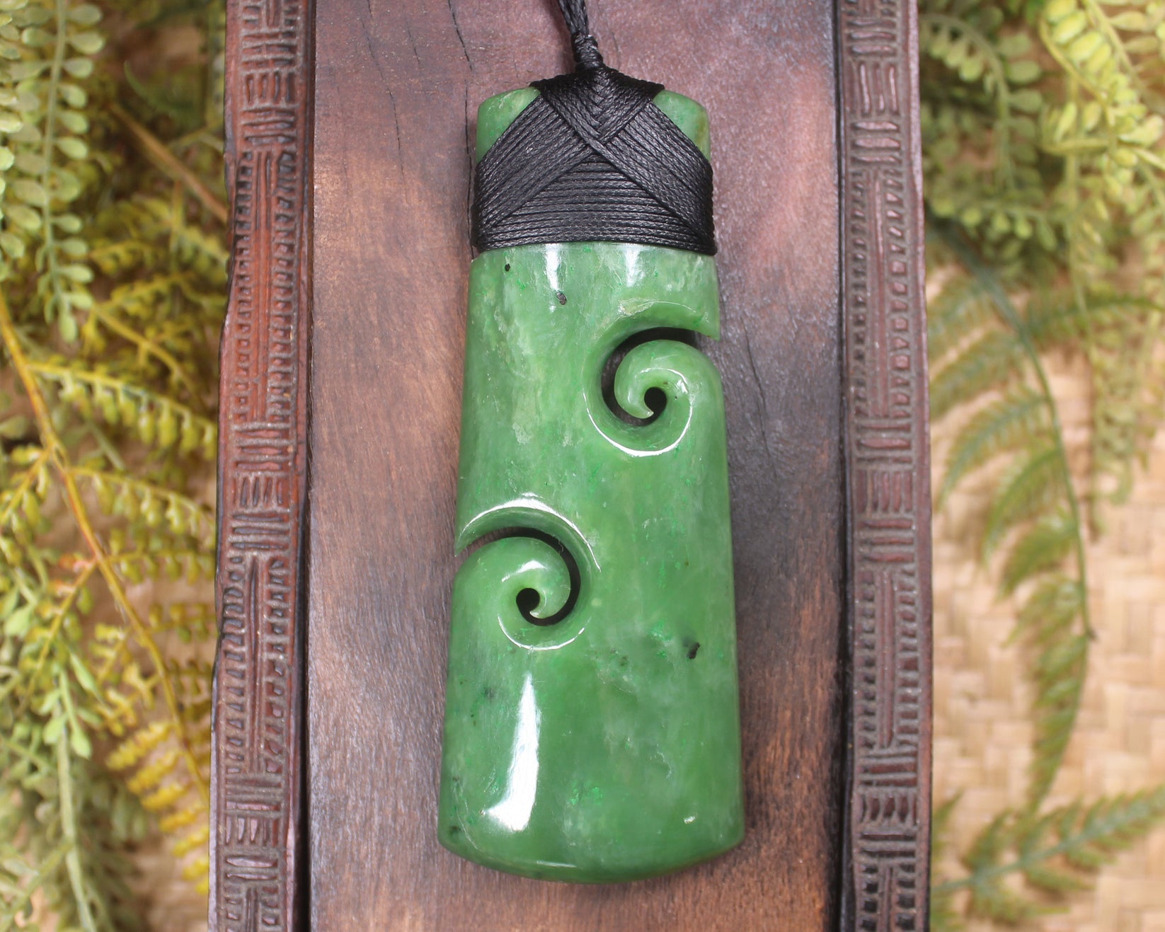 NZ Greenstone XLarge Toki with Koru Pendant (BN241) Hapopo Pounamu ...