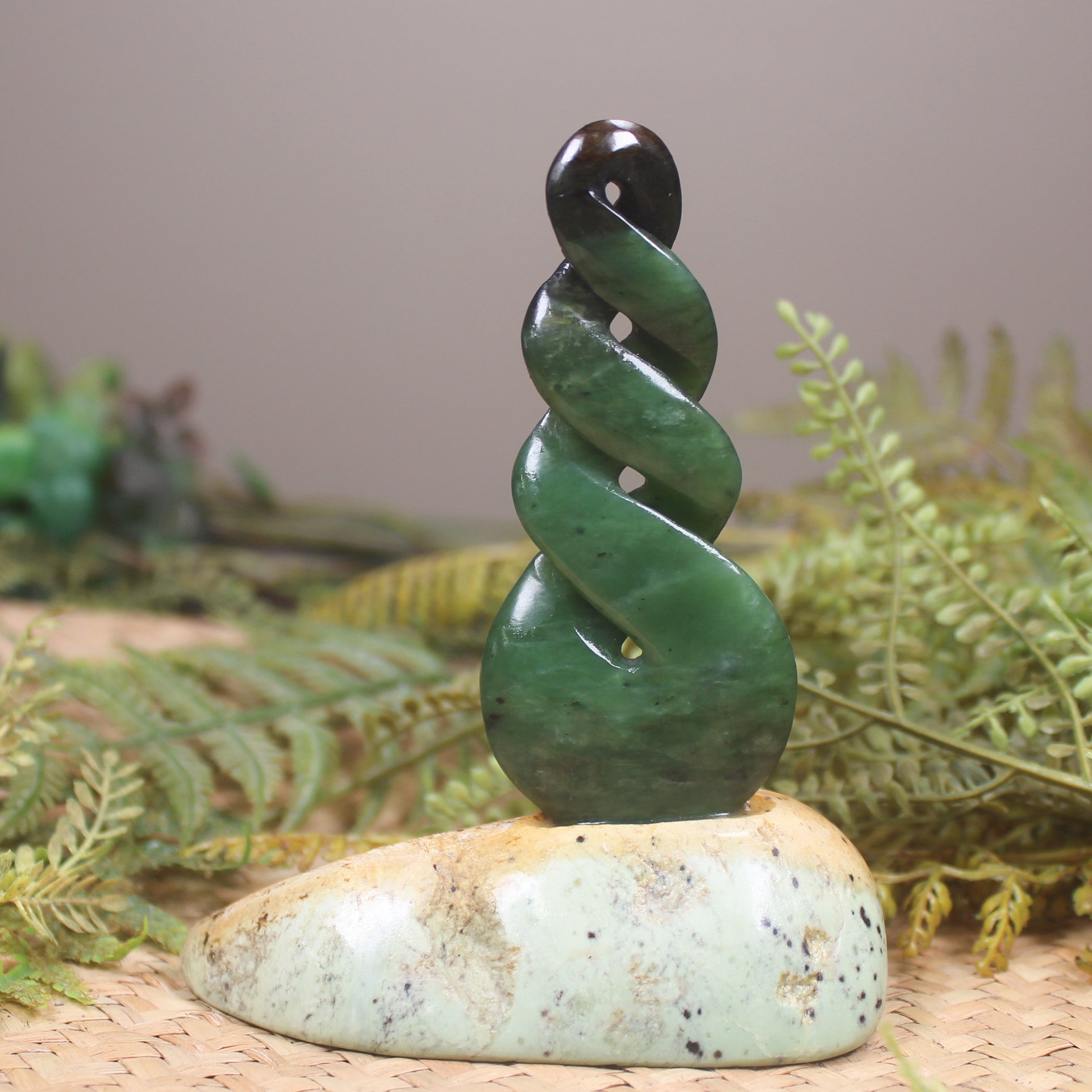 NZ Greenstone Twist Sculpture (BT253) Hapopo Pounamu – Greenstone Shop