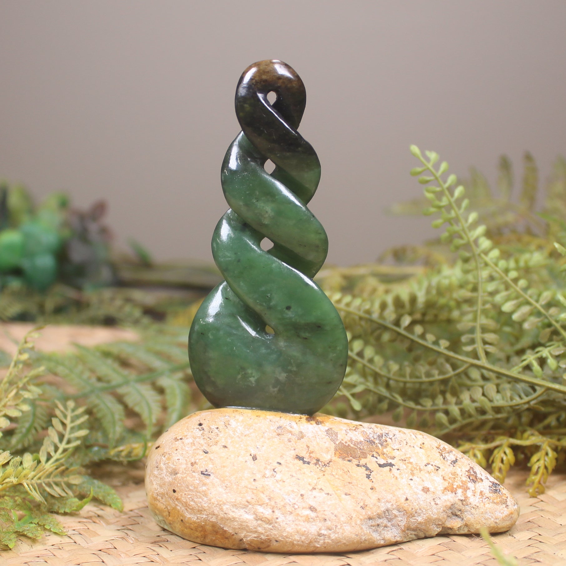 NZ Greenstone Twist Sculpture (BT253) Hapopo Pounamu – Greenstone Shop