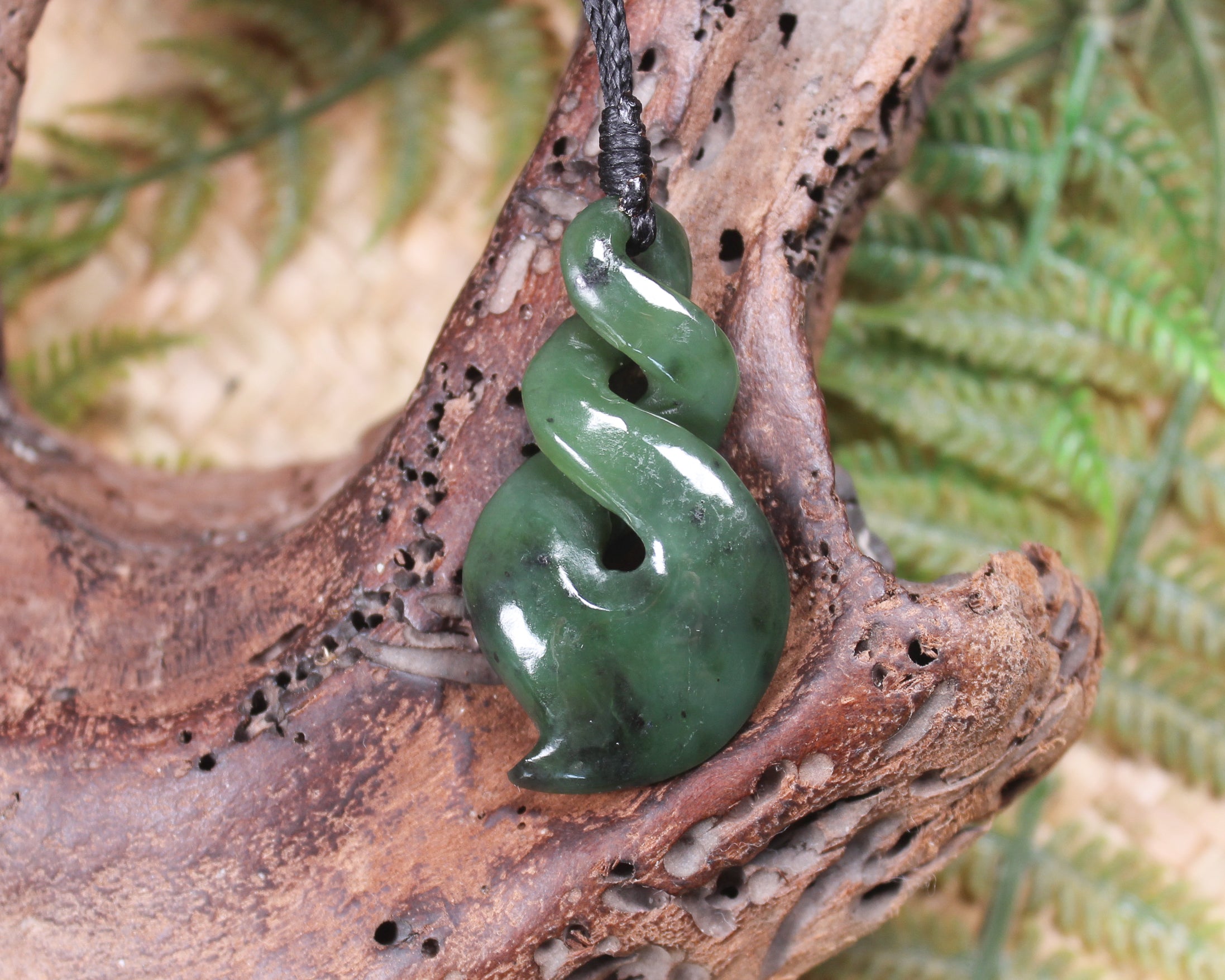 NZ Greenstone Small Twist Pendant (AM507) Hapopo Pounamu – Greenstone Shop