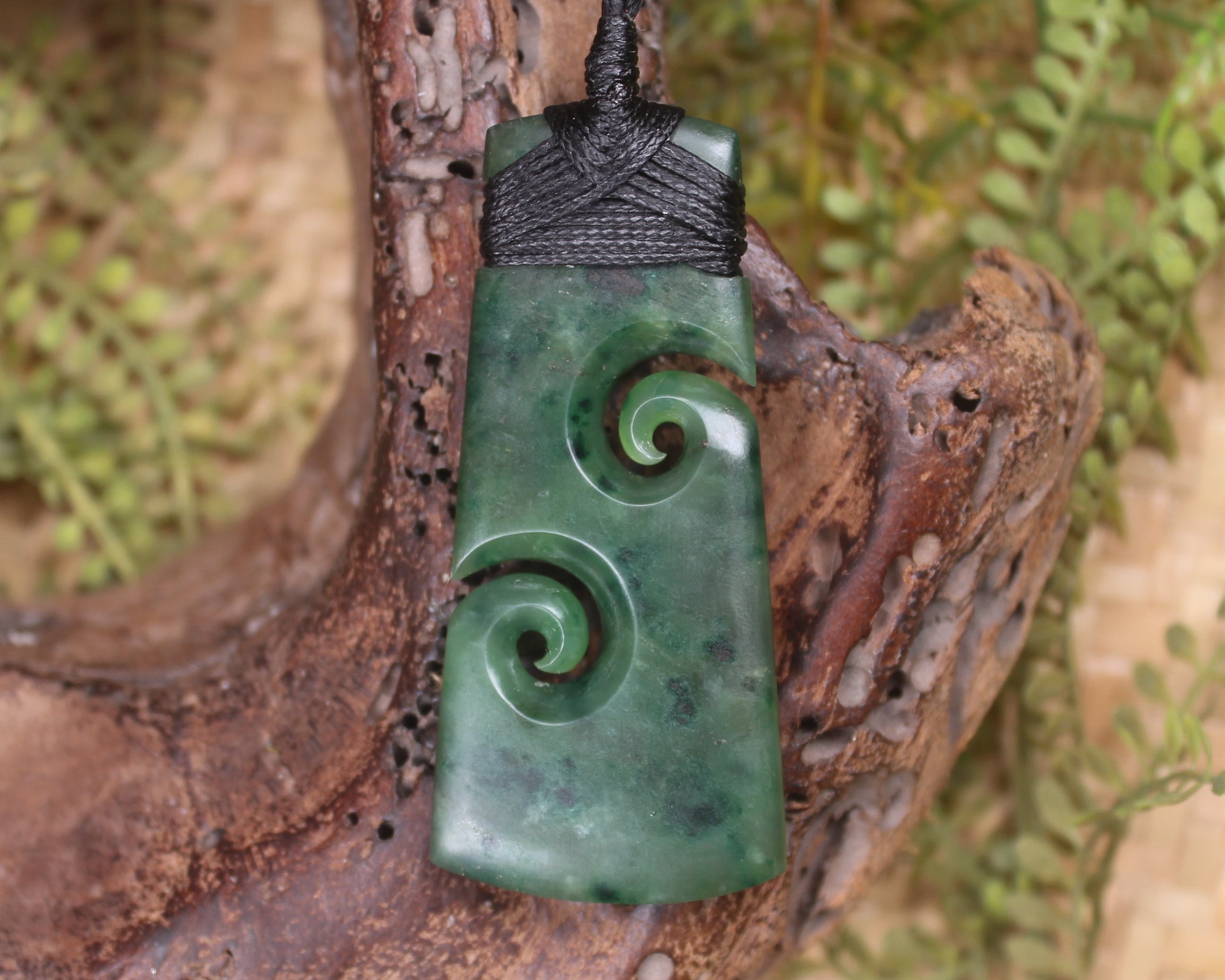 Toki New Zealand Pounamu – Greenstone Shop