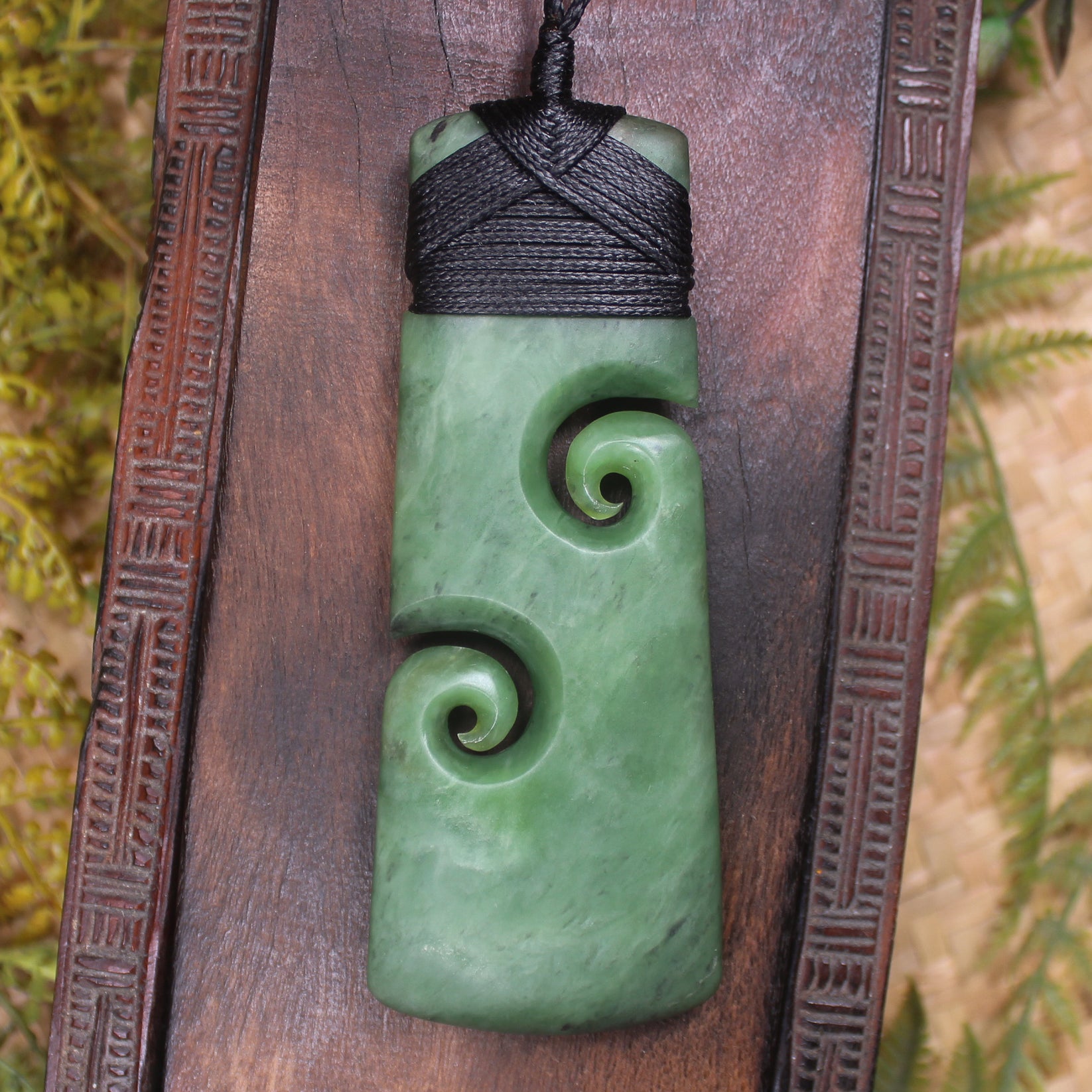 NZ Greenstone XLarge Toki with Koru Pendant (BN528) Hapopo Pounamu ...