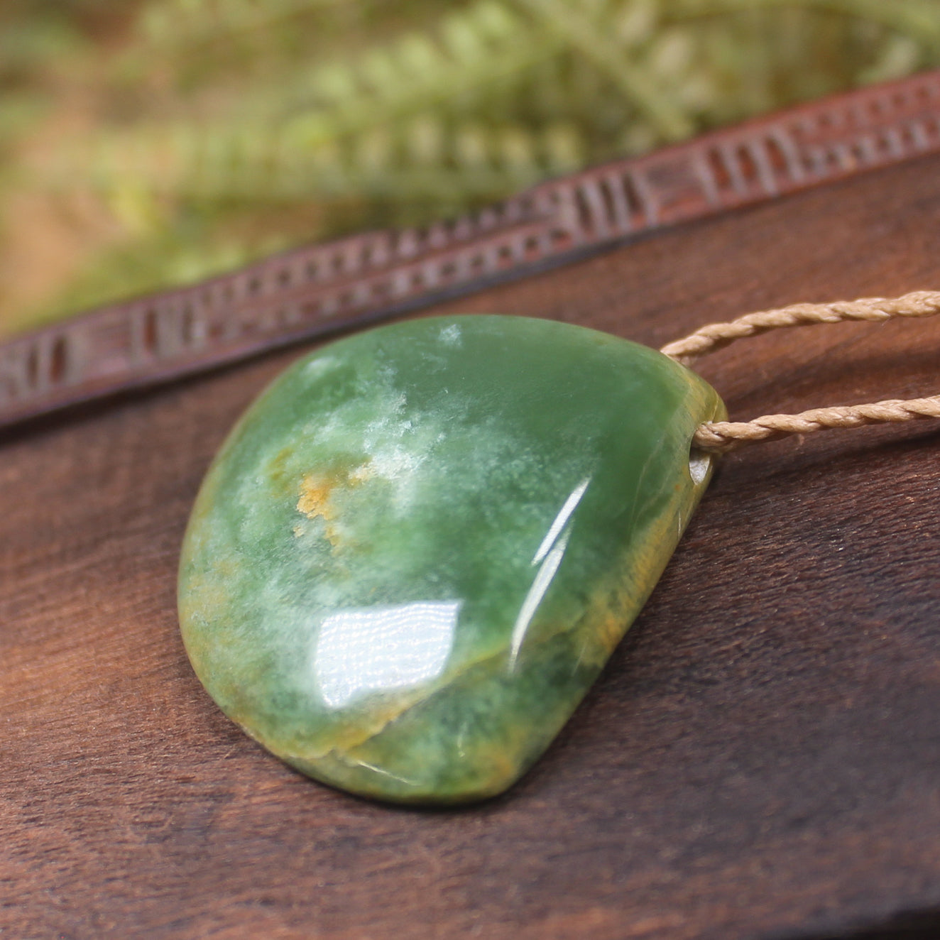 NZ Greenstone Pipi Shell Pendant (BP743) Flower Jade Pounamu ...