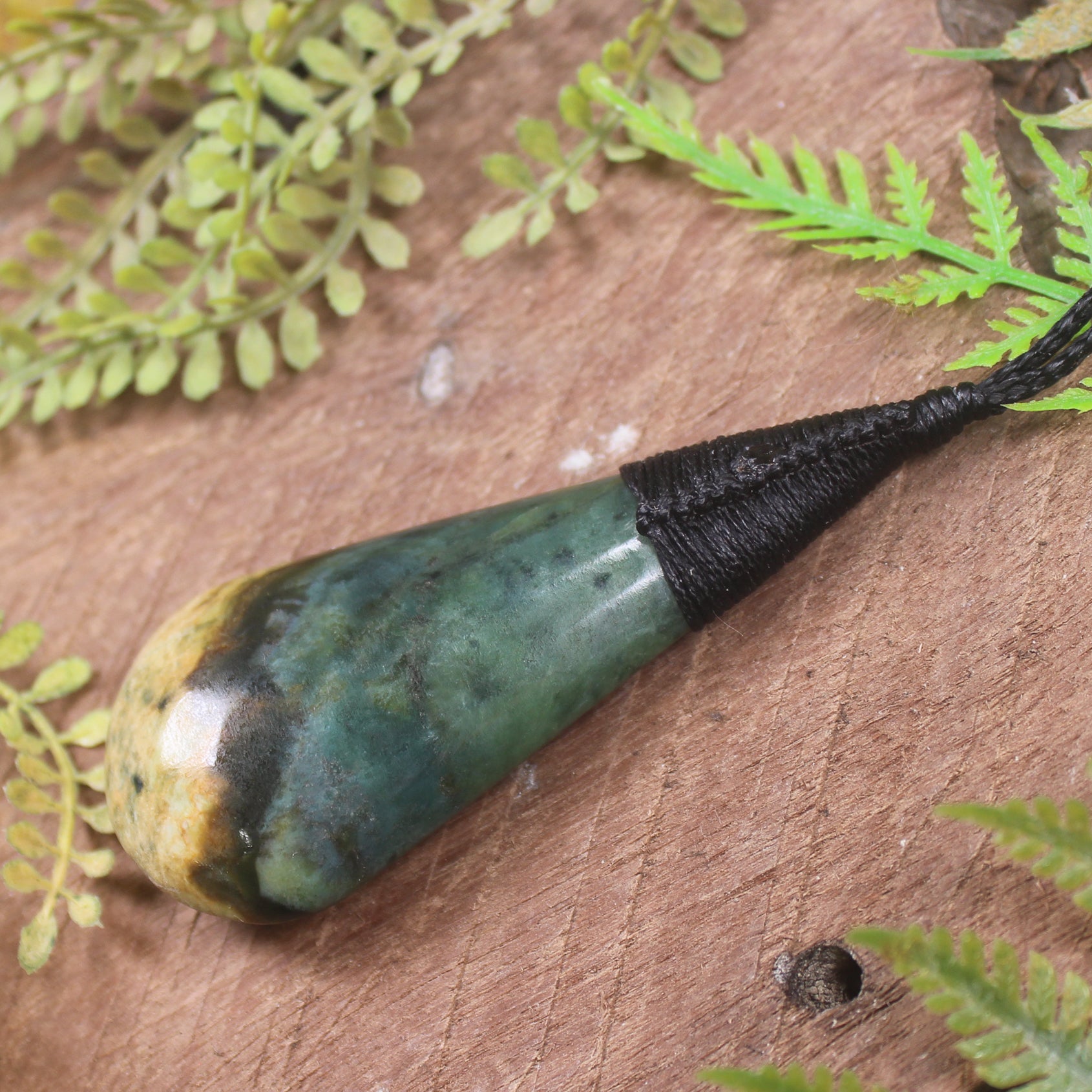 NZ Greenstone Medium Roimata Pendant (BN827) Flower Jade Pounamu ...