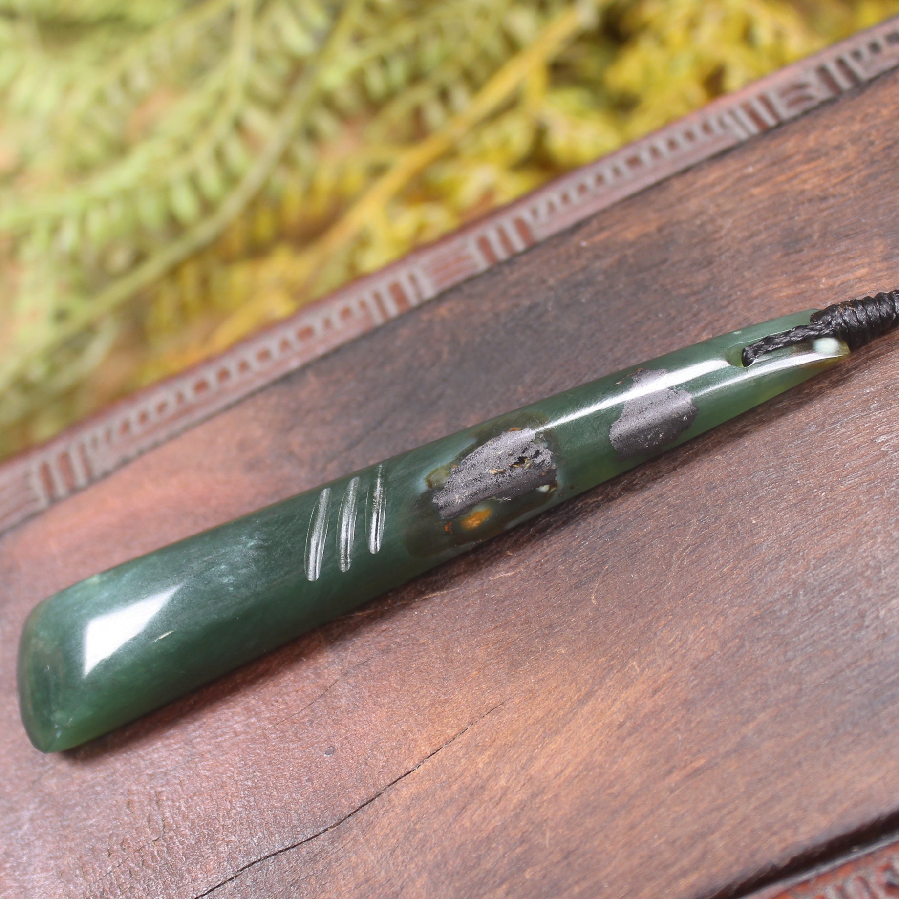 NZ Greenstone Medium Toki Pendant (BN960) Tangiwai Pounamu – Greenstone ...