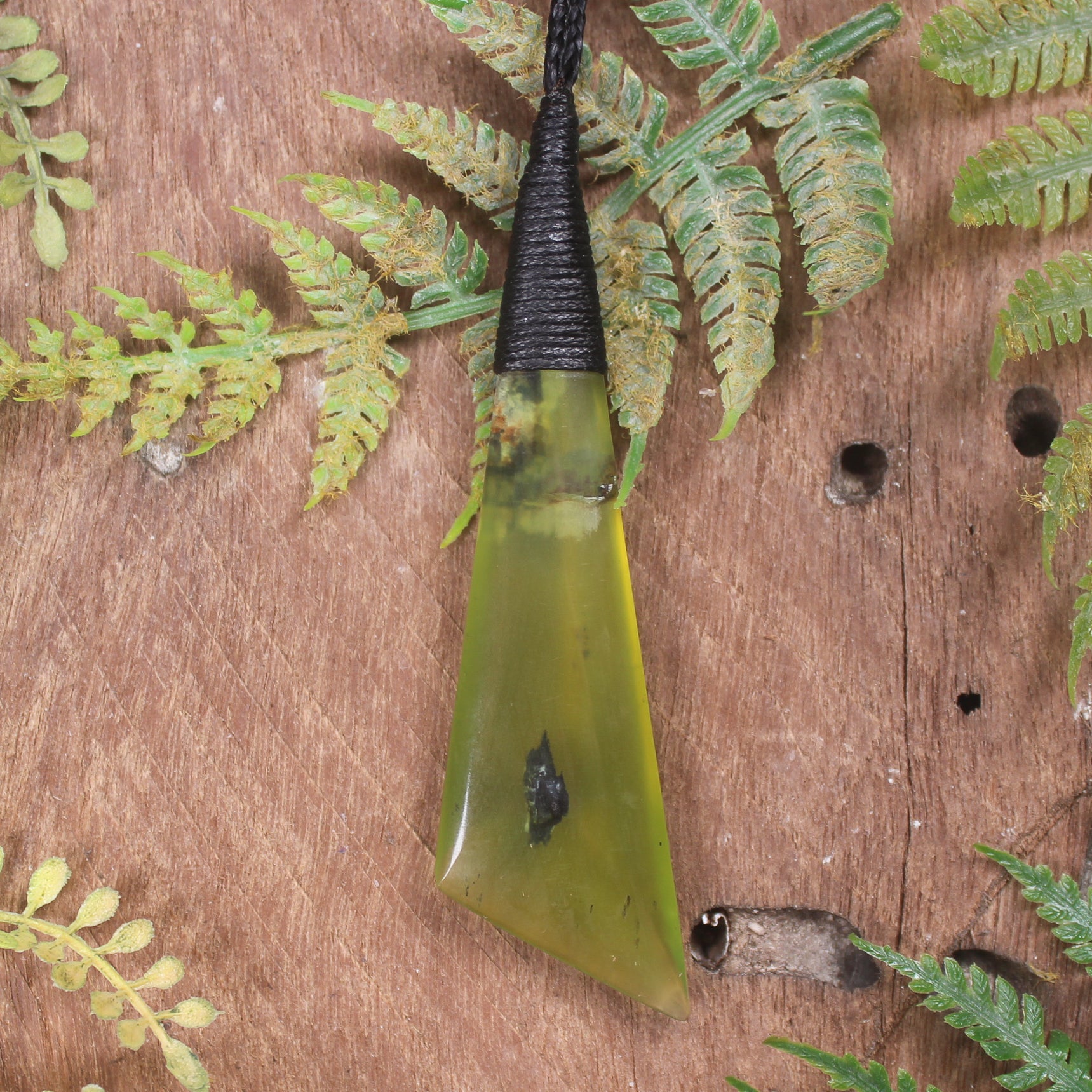 NZ Greenstone Medium Toki Pendant (BT345) Tangiwai Pounamu – Greenstone ...
