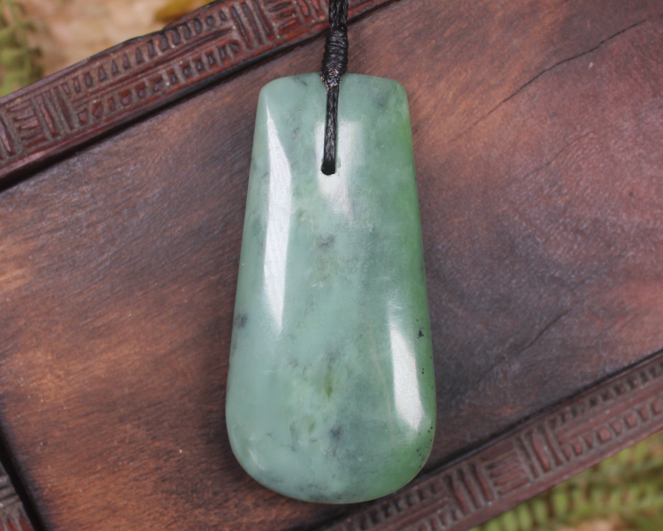 NZ Greenstone Medium Roimata Pendant (BN028) Inanga Pounamu ...