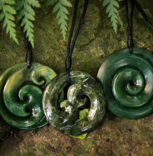 NZ Greenstone Medium Koru Pendant (BP752) Inanga Pounamu – Greenstone Shop